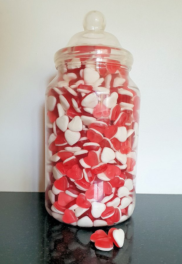 Sweets Guess How Many In The Jar With Answer Goimages All